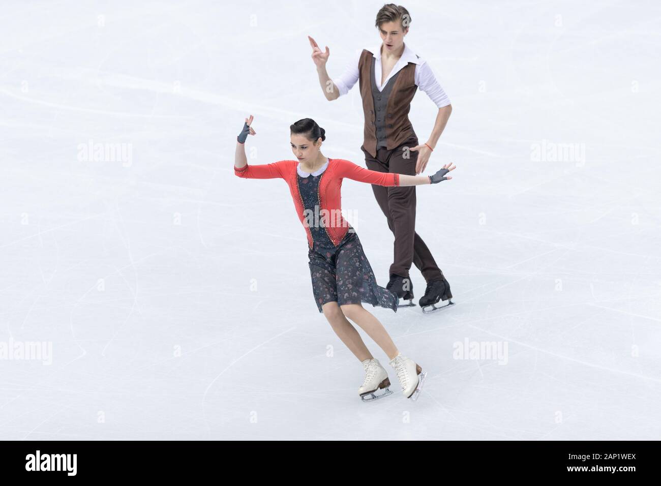 Elizaveta Shanaeva and Devid Naryzhnyy of Russia compete during junior ...