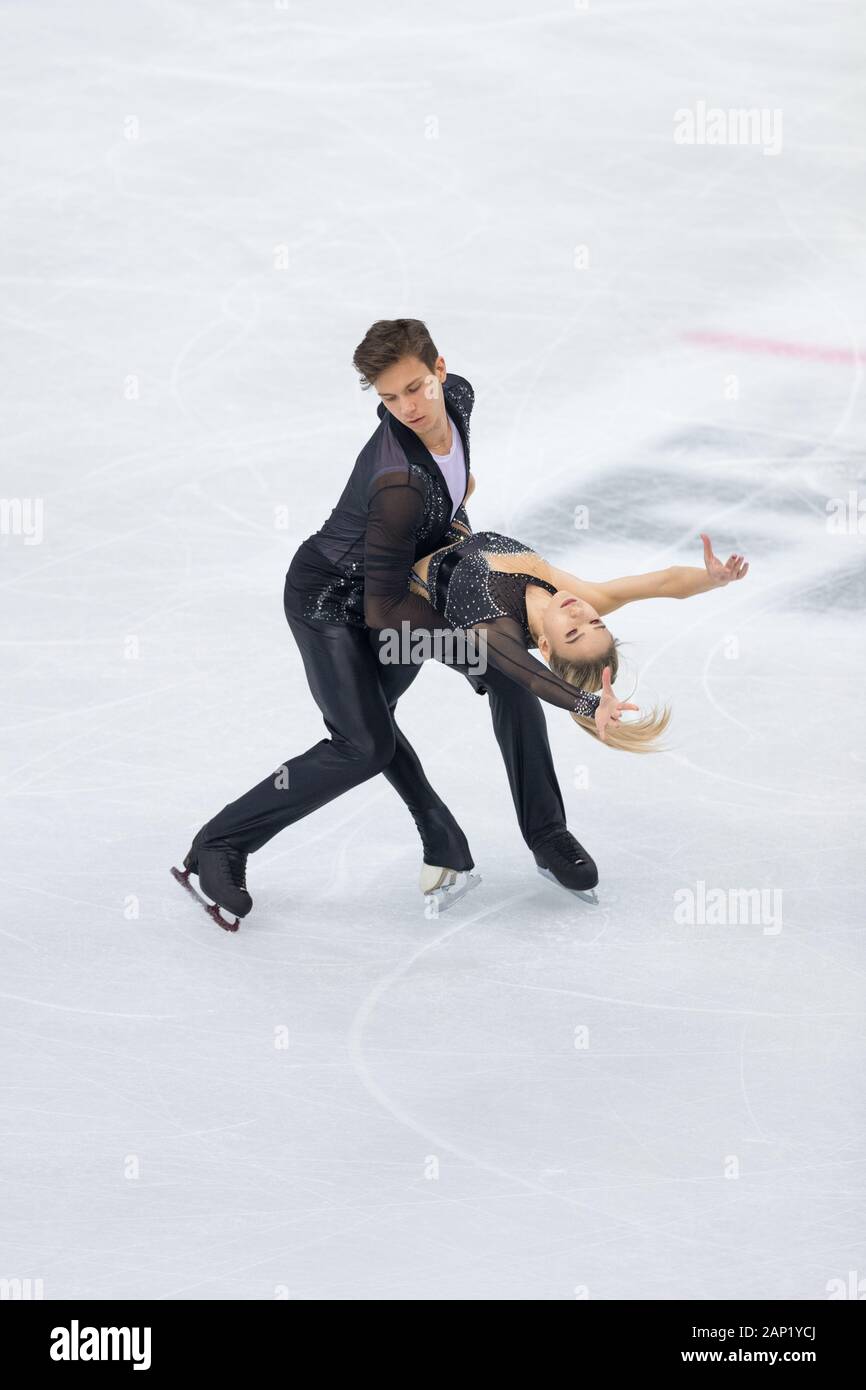 Kseniia Akhanteva and Valerii Kolesov of Russia compete during junior ...
