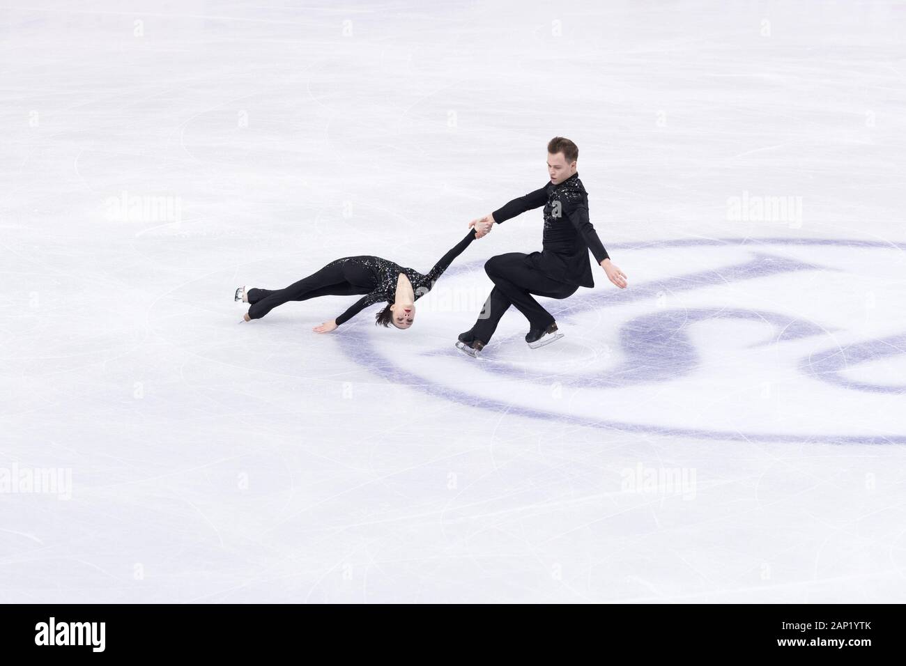 Apollinariia Panfilova and Dmitry Rylov of Russia compete during junior ...
