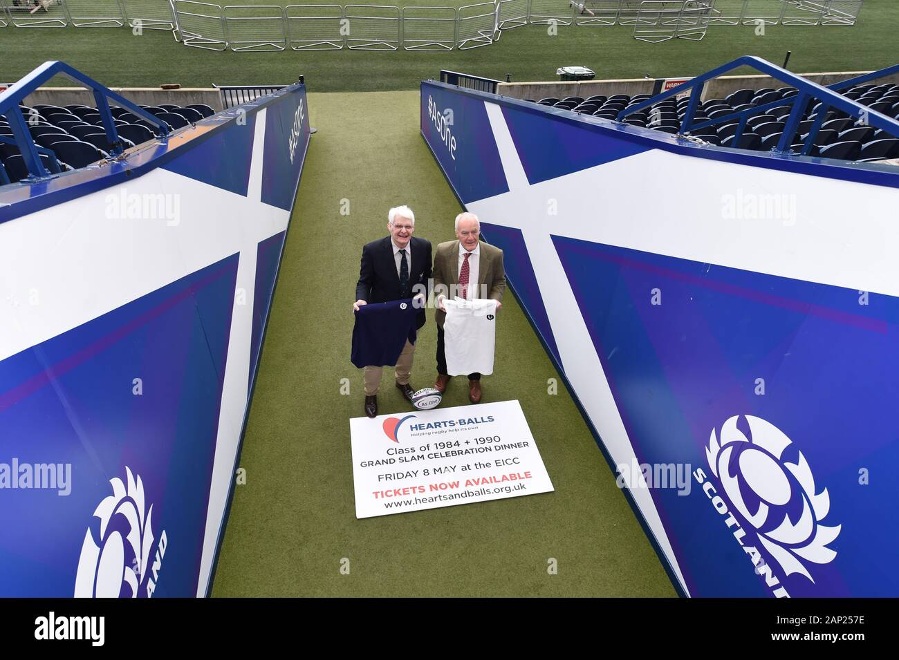 L twins hi-res stock photography and images - Alamy