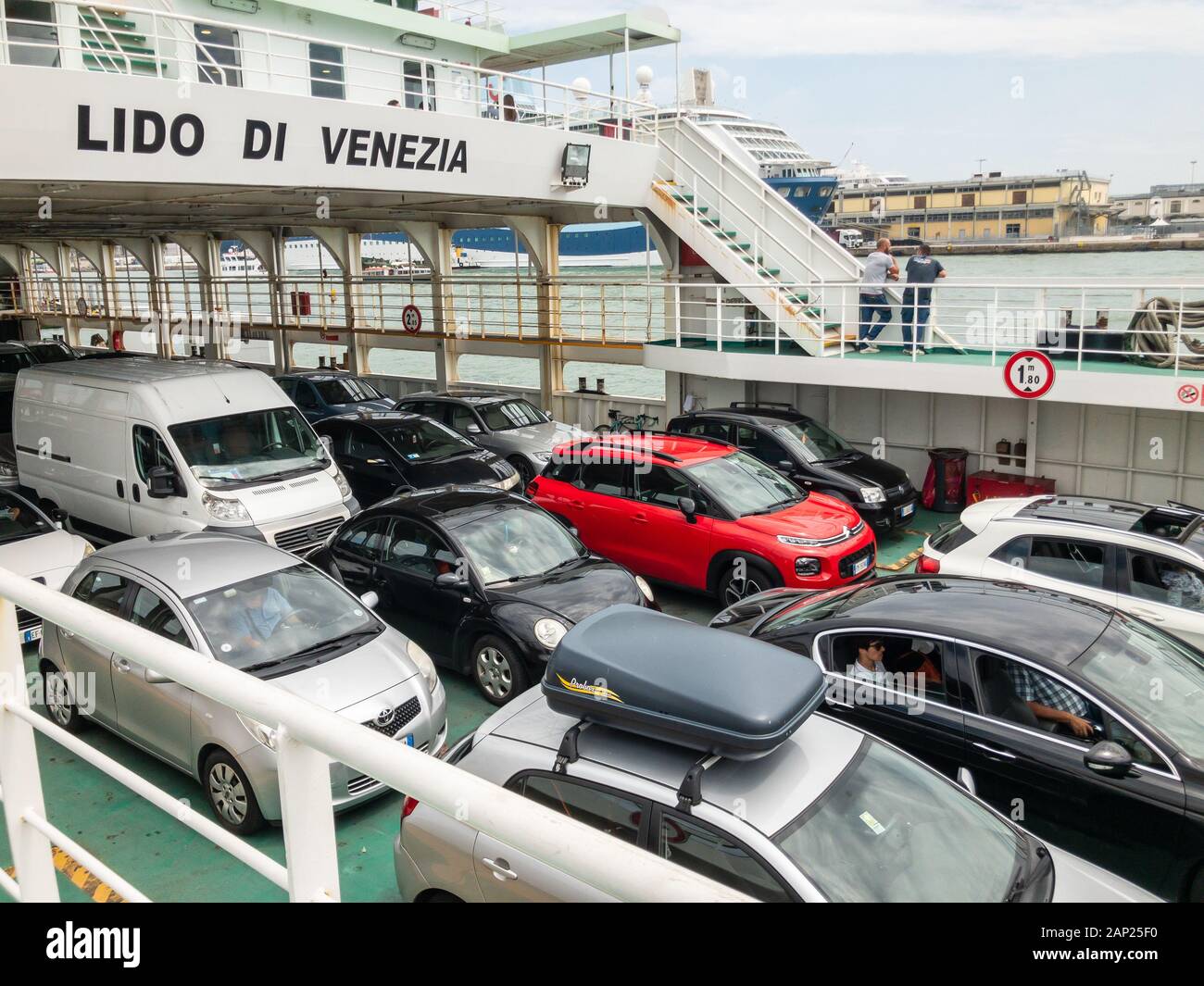 Ferry Lido Di Venezia Hi Res Stock Photography And Images Alamy