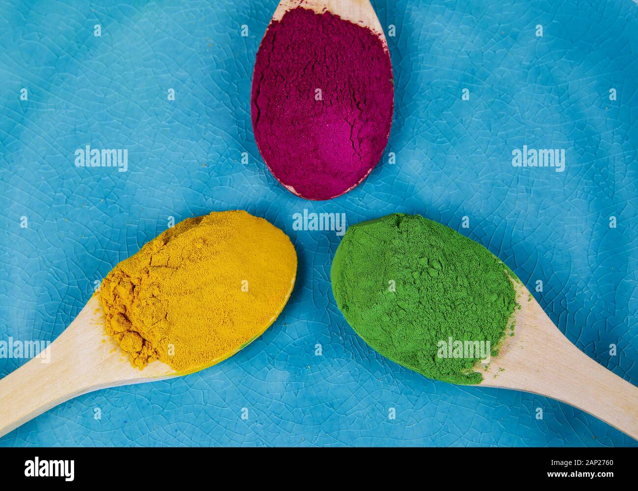 Three dosage spoons hi-res stock photography and images - Alamy