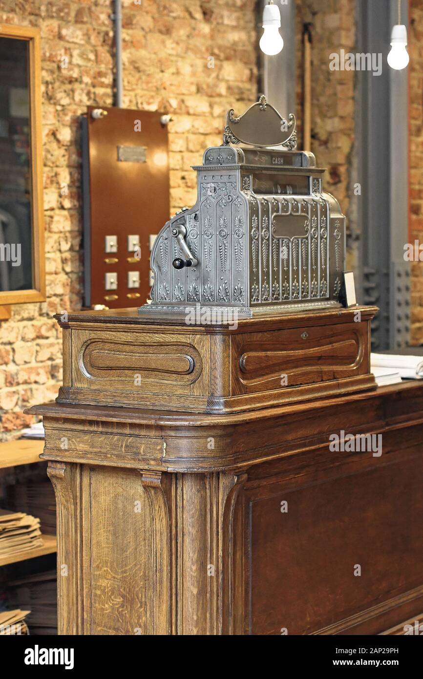 Antique Crank Operated Cash Register Till Stock Photo - Alamy