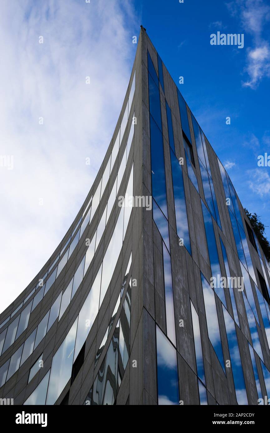 Nose against the window hi-res stock photography and images - Alamy