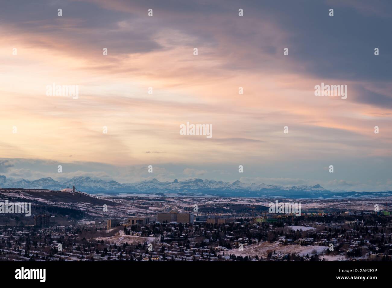 Chinook arc cloud hi-res stock photography and images - Alamy