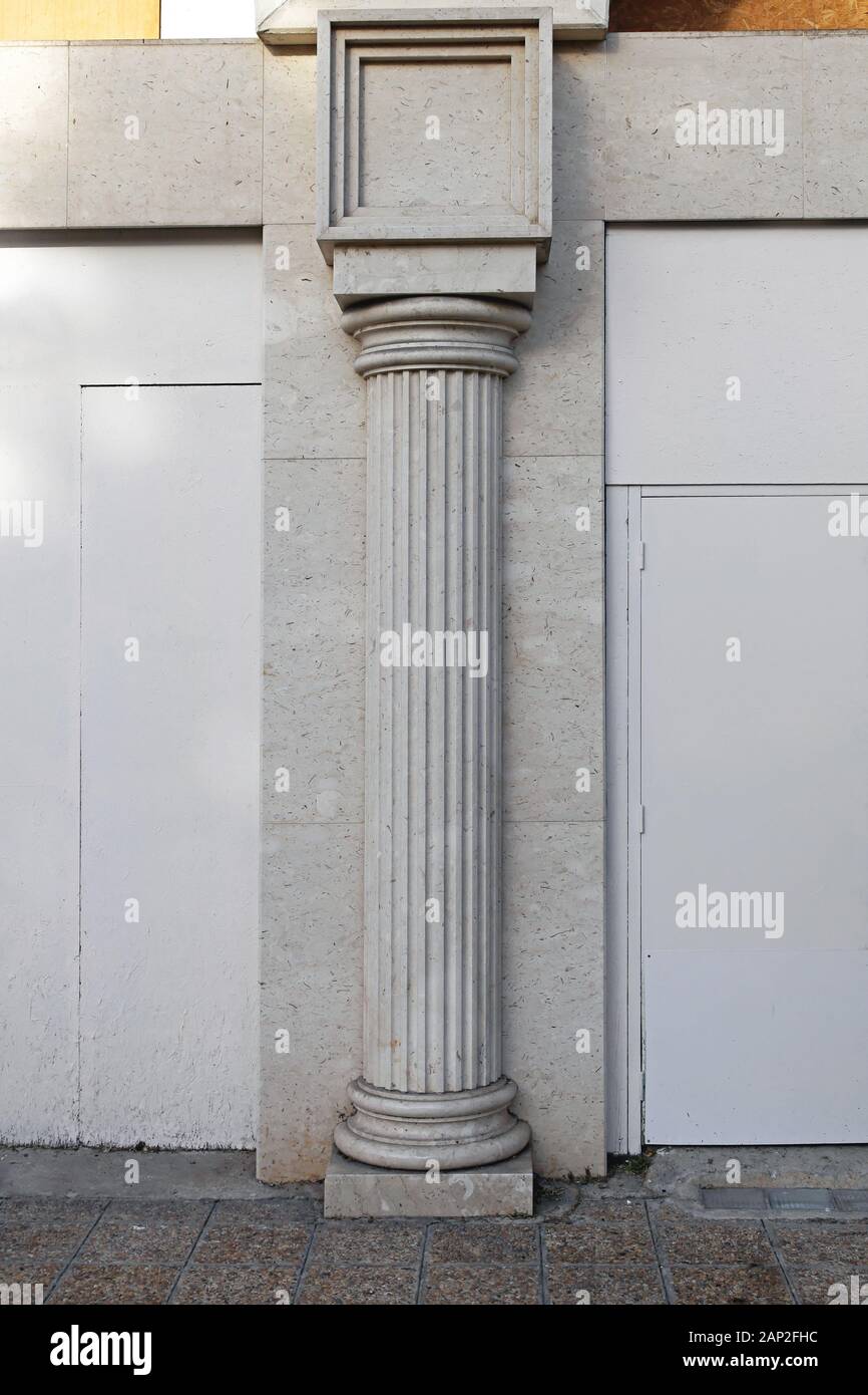 Nice pillar hi-res stock photography and images - Alamy