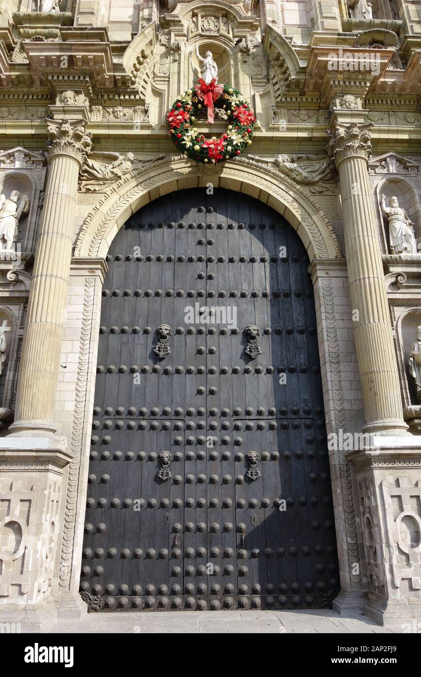 Basilica Cathedral of Lima, Basílica Catedral Metropolitana de Lima y ...