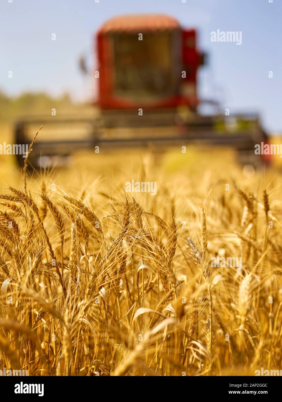 Prairie wheat tractor hi-res stock photography and images - Alamy