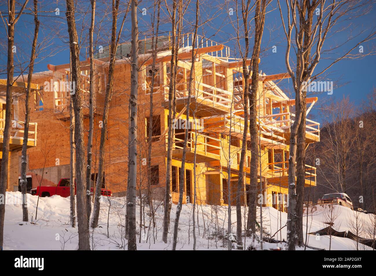 Vermont ski cabin hi-res stock photography and images - Alamy