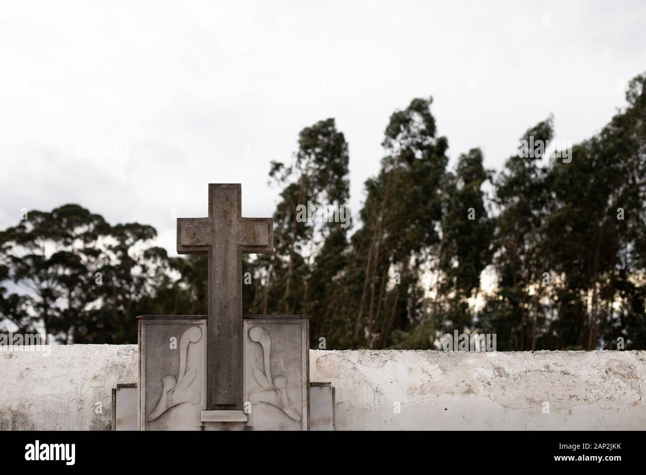 Cross on cemetery Stock Photo - Alamy