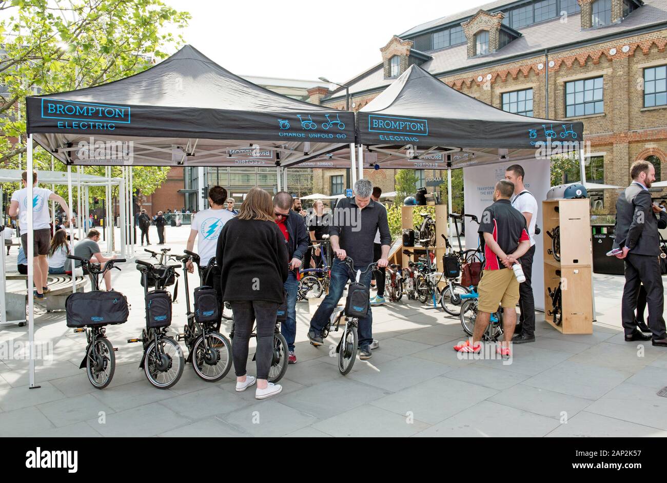 Brompton folding bike hi-res stock photography and images - Alamy