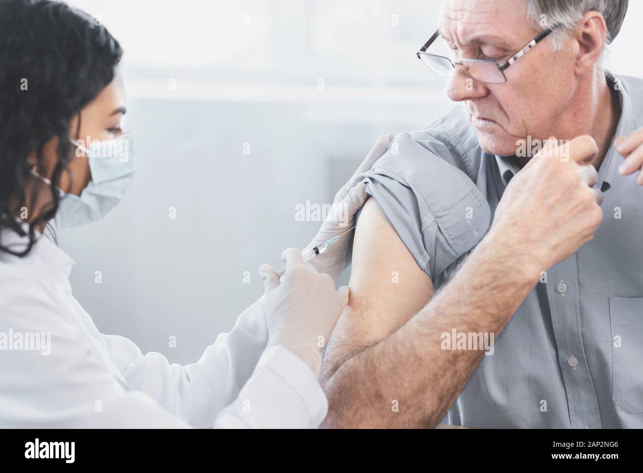 Subcutaneous injection arm hi-res stock photography and images - Alamy