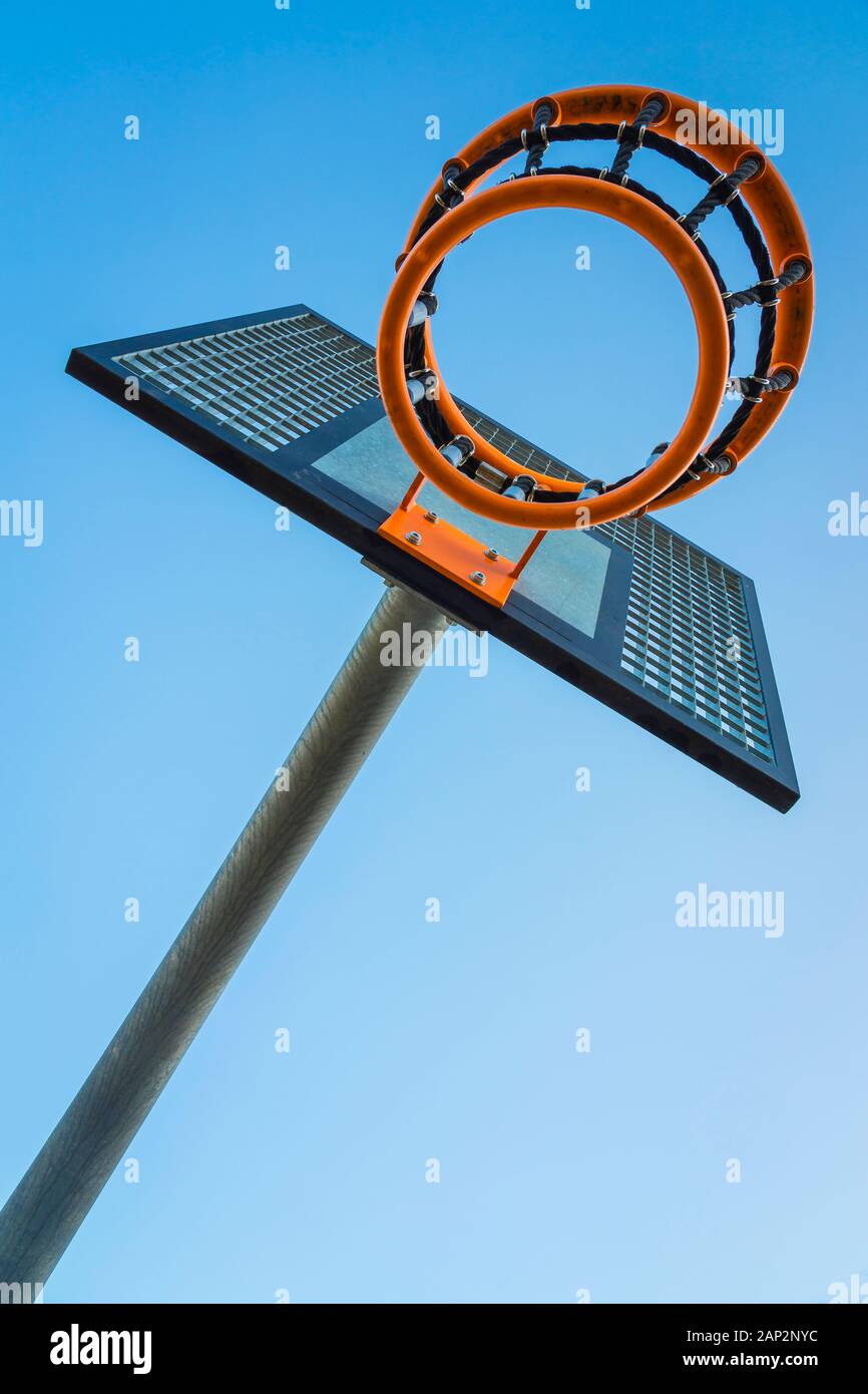 Steel basketball hoop hi-res stock photography and images - Alamy