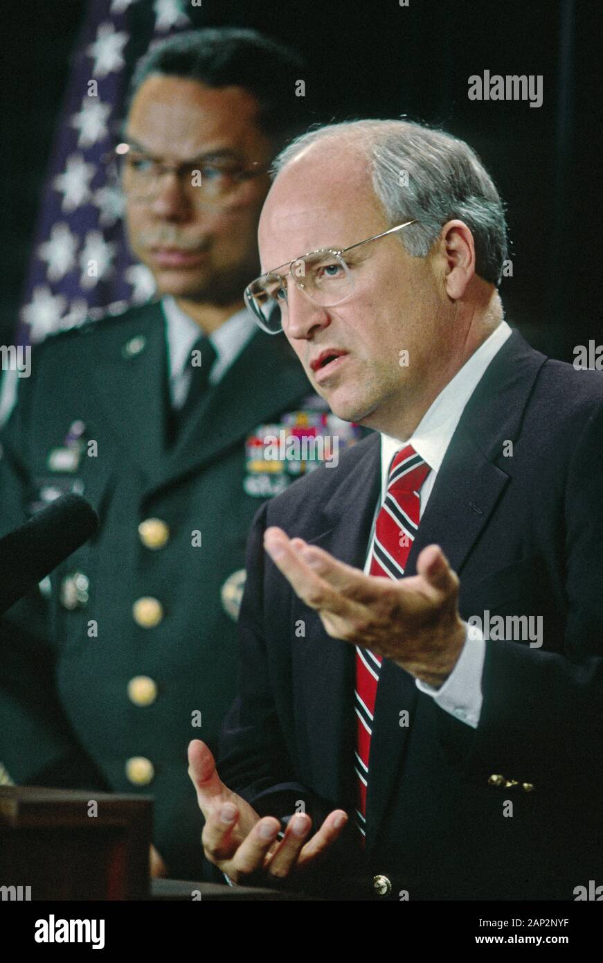 Cheney and powell hi-res stock photography and images - Alamy