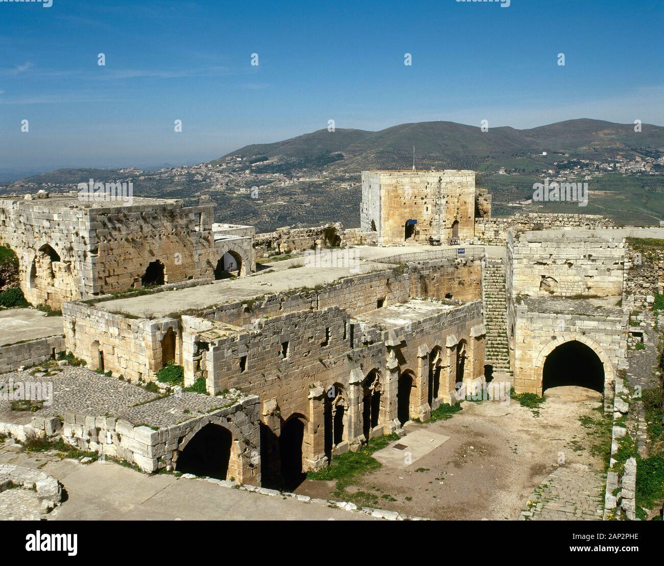 Medieval knights castle hi-res stock photography and images - Alamy