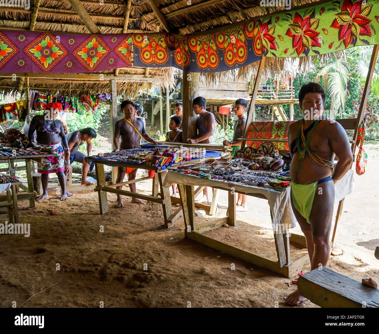 Chagres national park panama embera hi-res stock photography and images ...