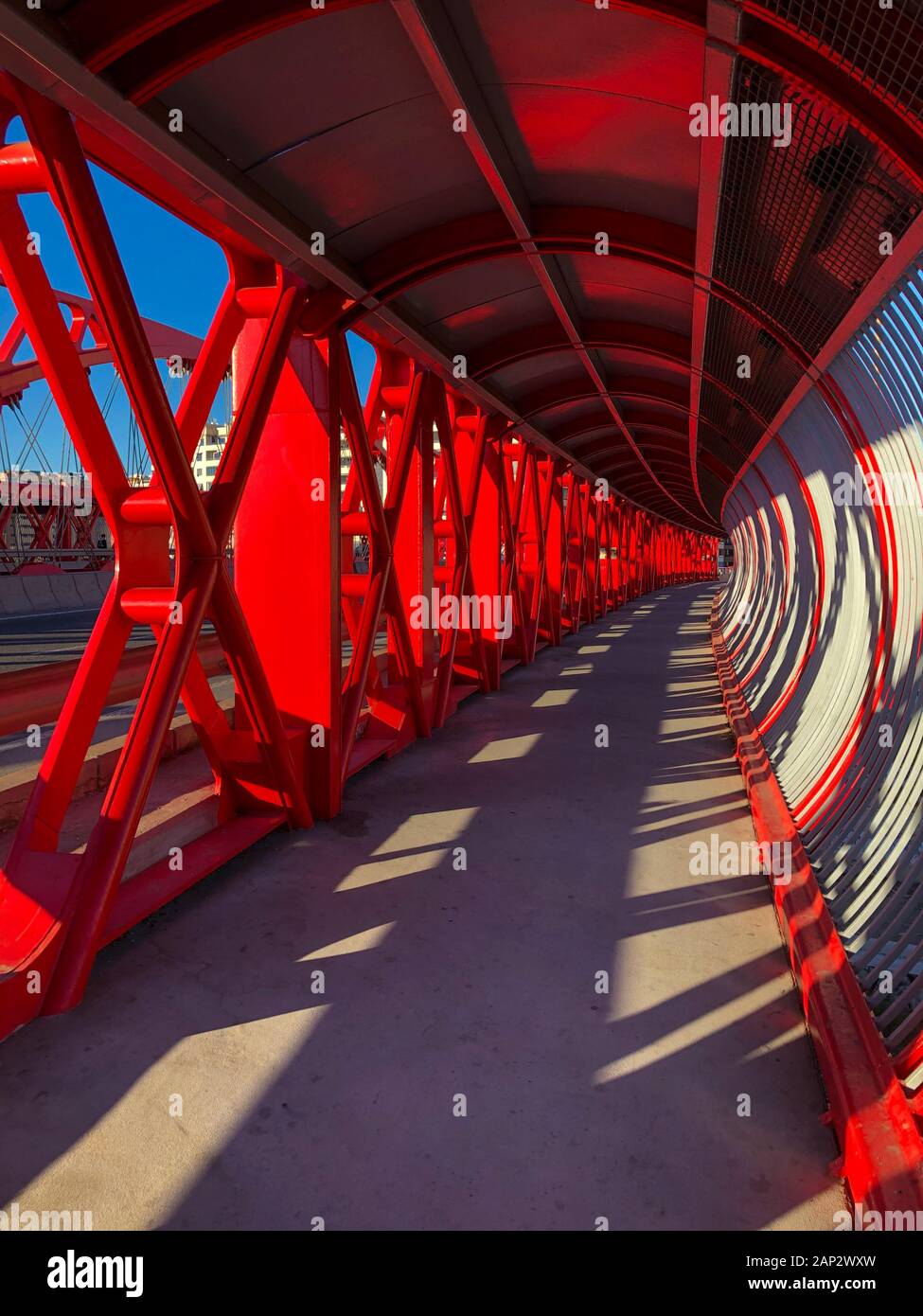 Red bridge architecture hi-res stock photography and images - Alamy