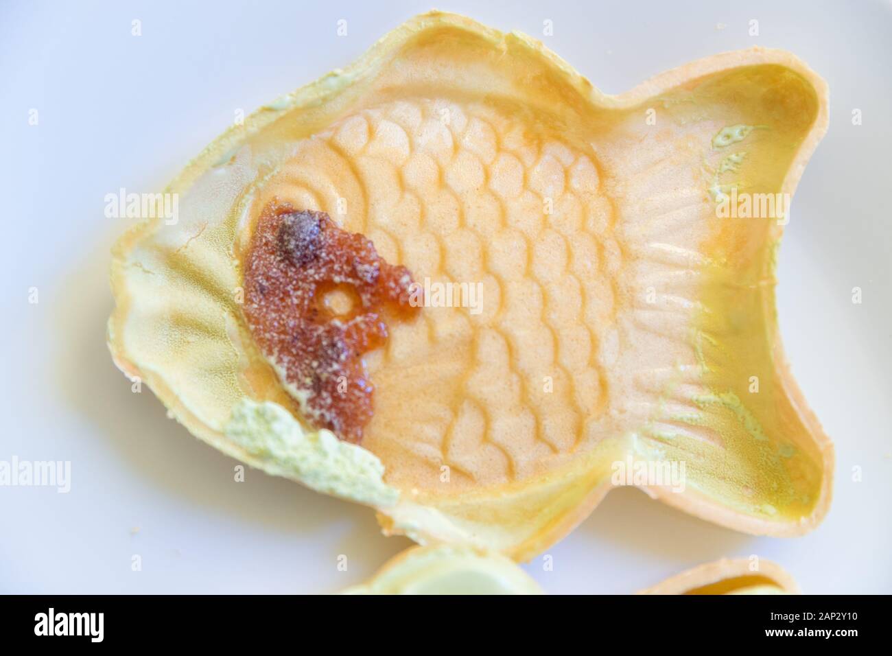 Red bean fish cake hi-res stock photography and images - Alamy