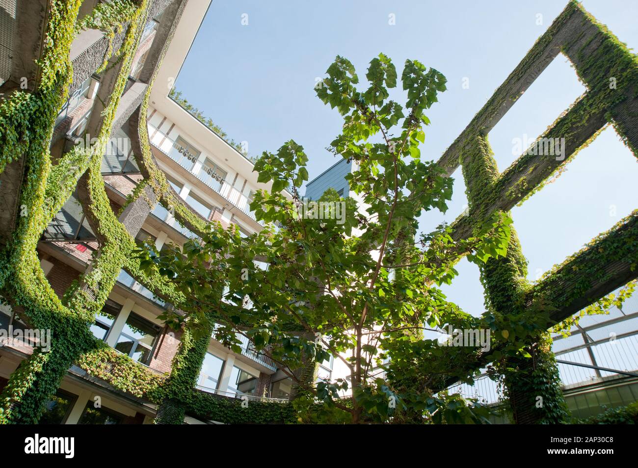 Vienna eco architecture hi-res stock photography and images - Alamy