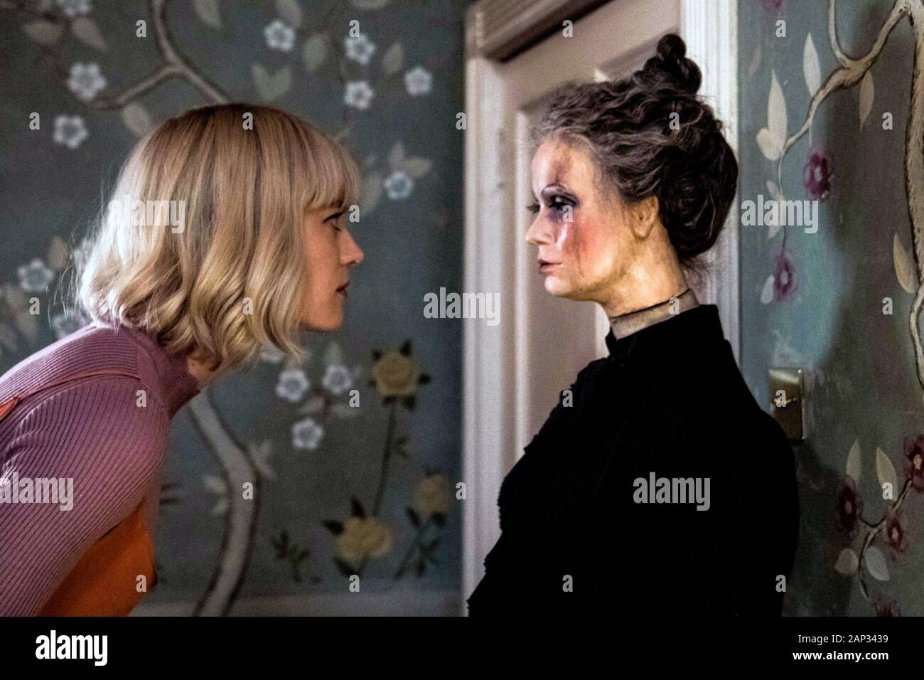 THE TURNING, Mackenzie Davis, 2020. ph: Patrick Redmond / © Universal ...