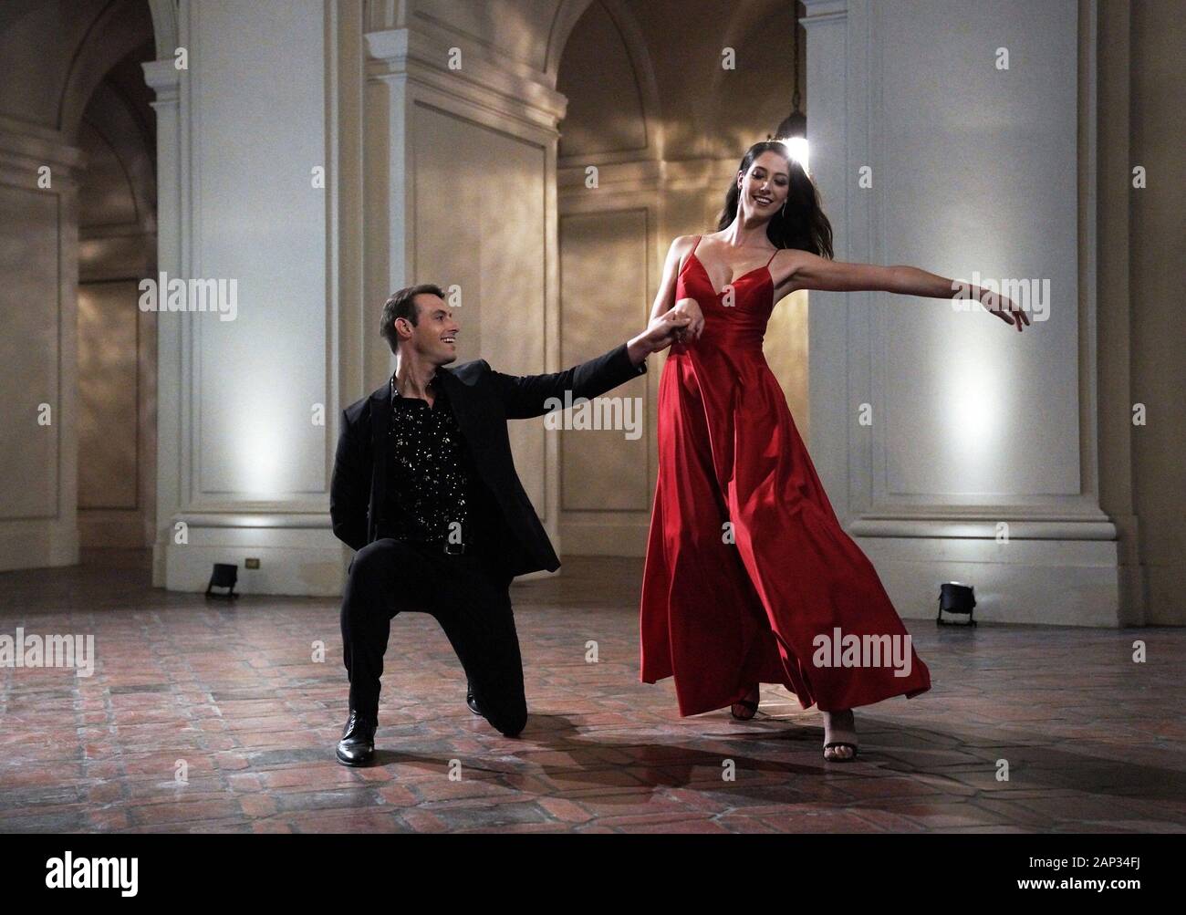 FLIRTY DANCING, from left: contestants Jimmy Flint-Smith, Anna Zigmond ...