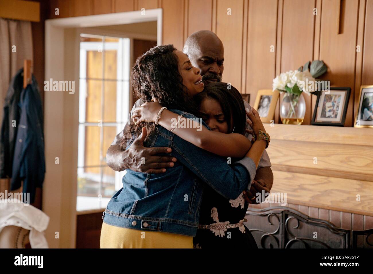 STOLEN BY MY MOTHER: THE KAMIYAH MOBLEY STORY, Niecy Nash (left ...