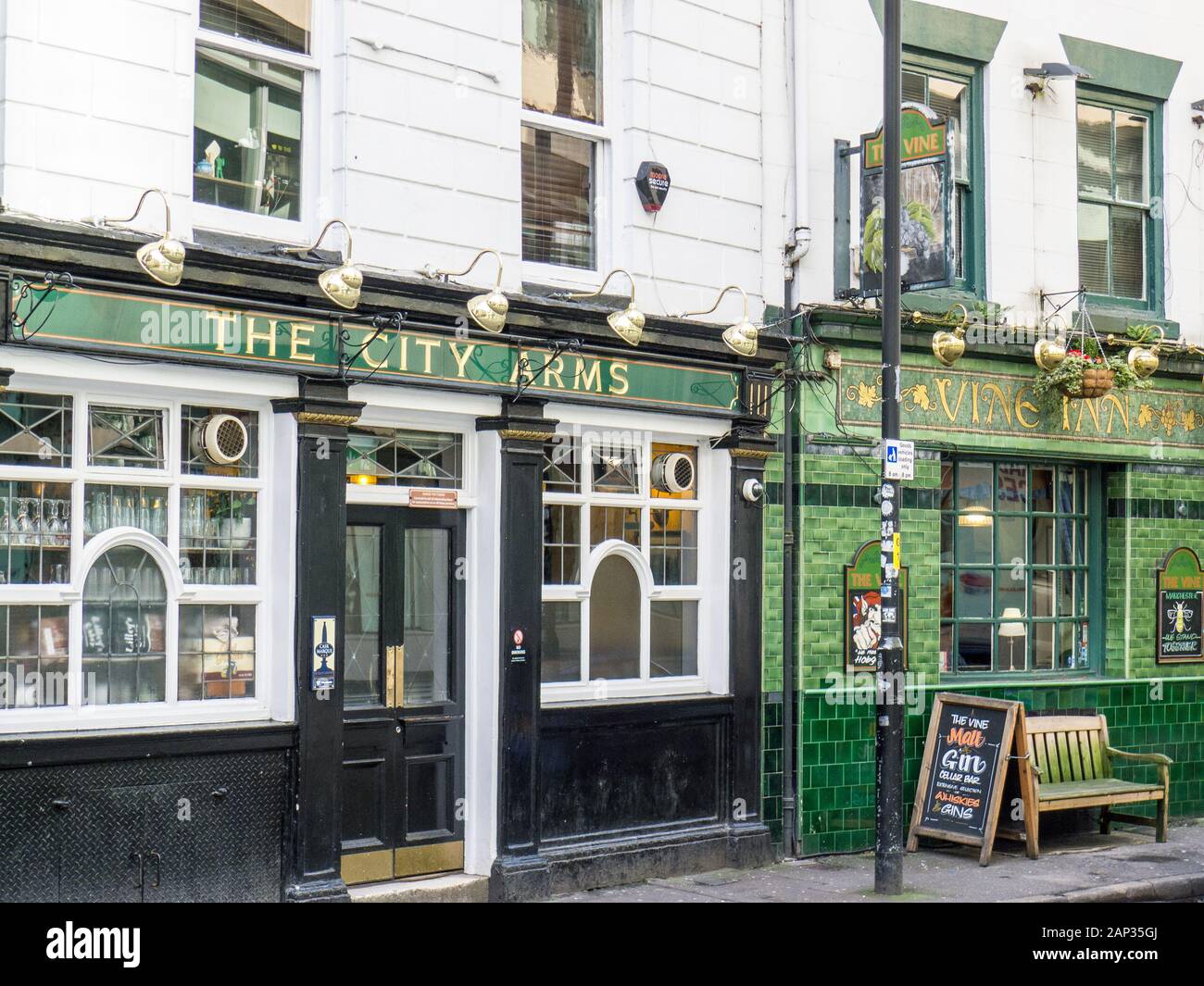 The vine inn hi-res stock photography and images - Alamy