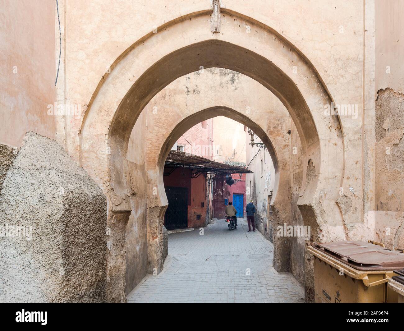 Arched passageway or alley in Medina in Marrakech Stock Photo - Alamy