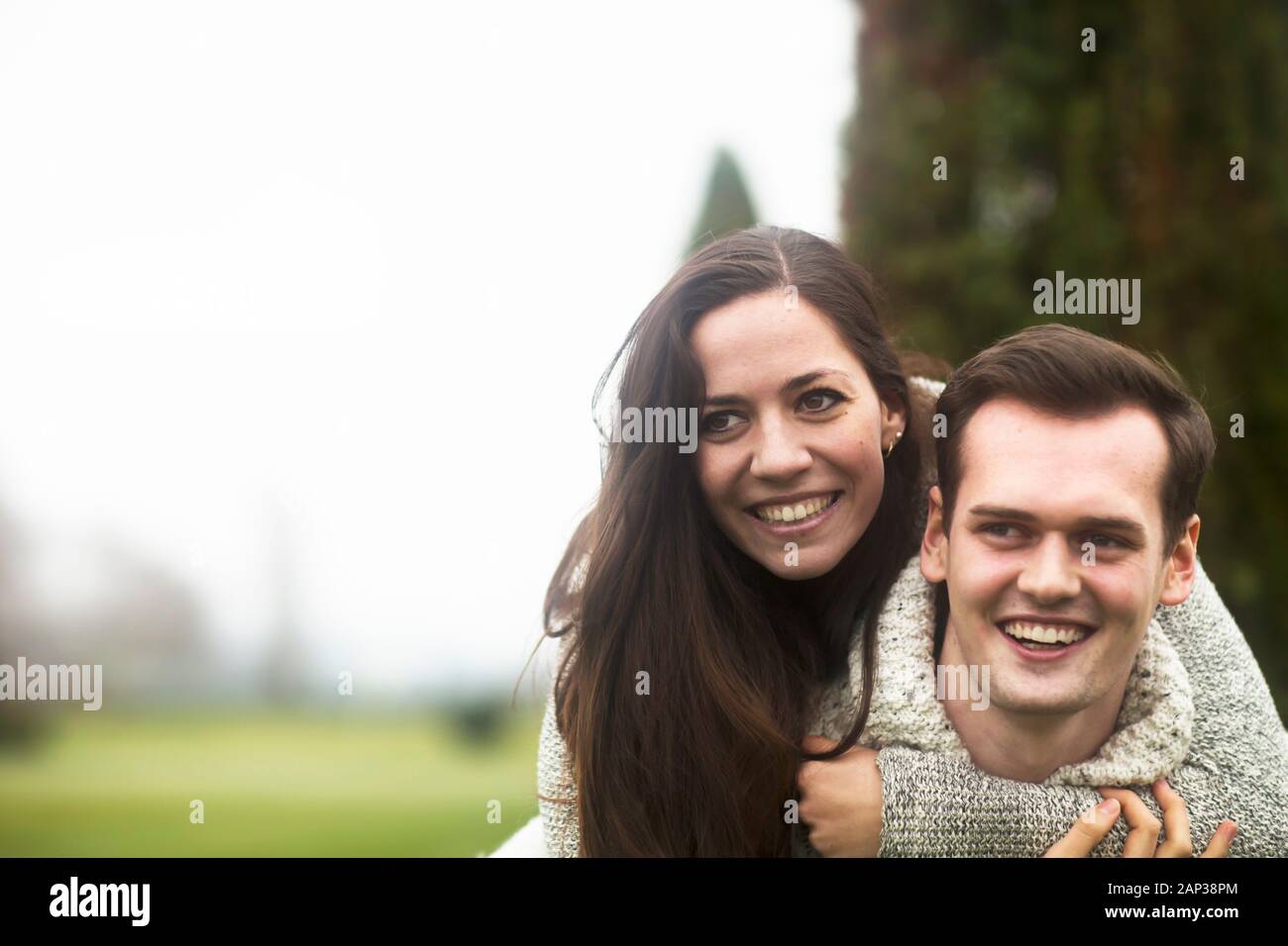 Couple outside together hi-res stock photography and images - Alamy