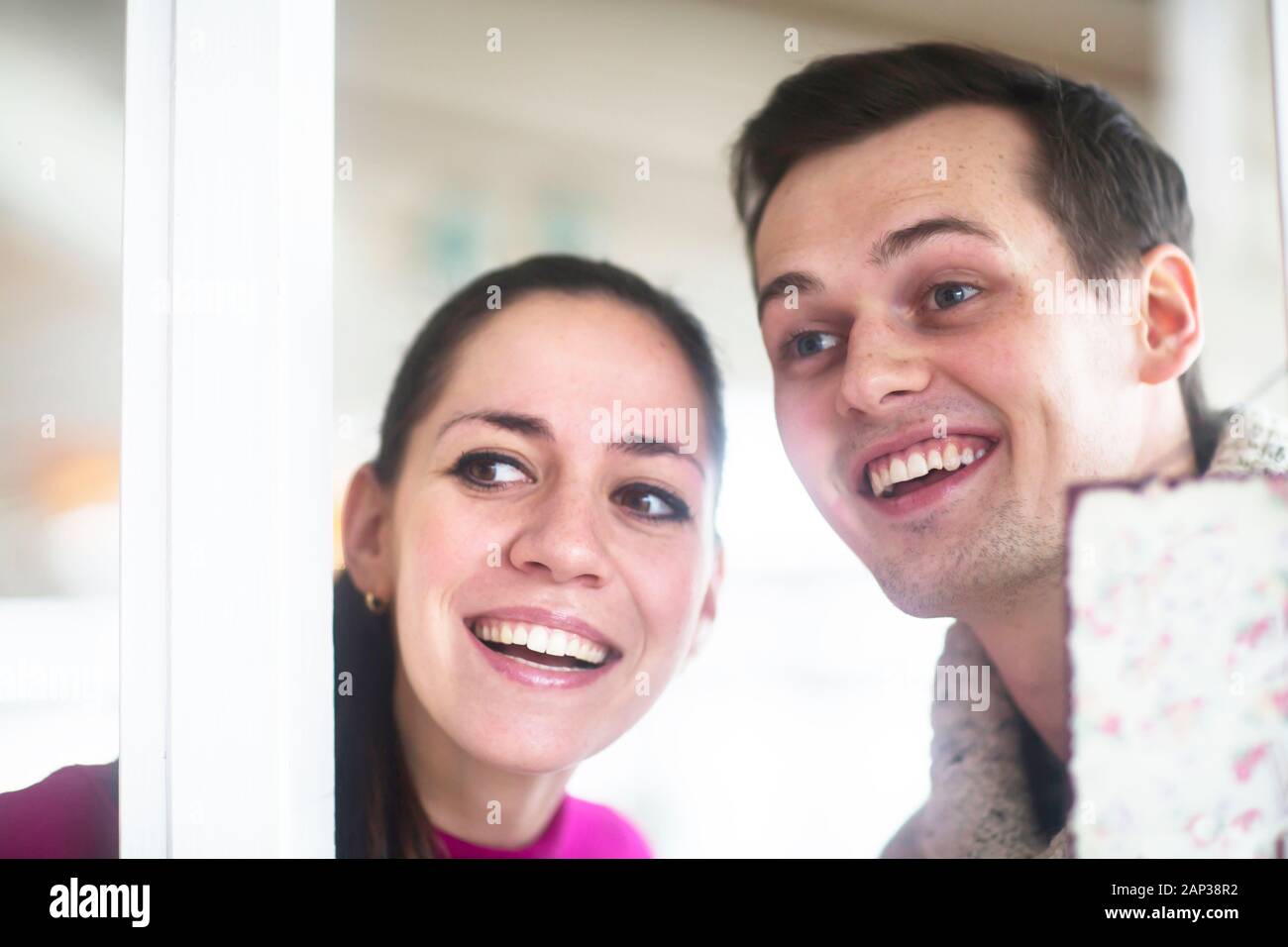 Visiting friends hi-res stock photography and images - Alamy