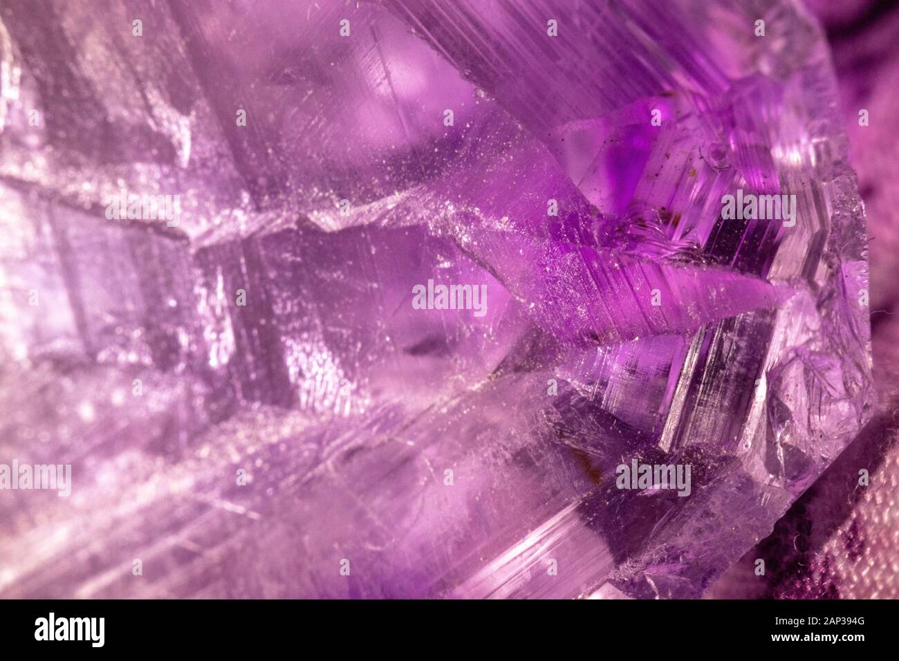 Amethyst texture hi-res stock photography and images - Alamy