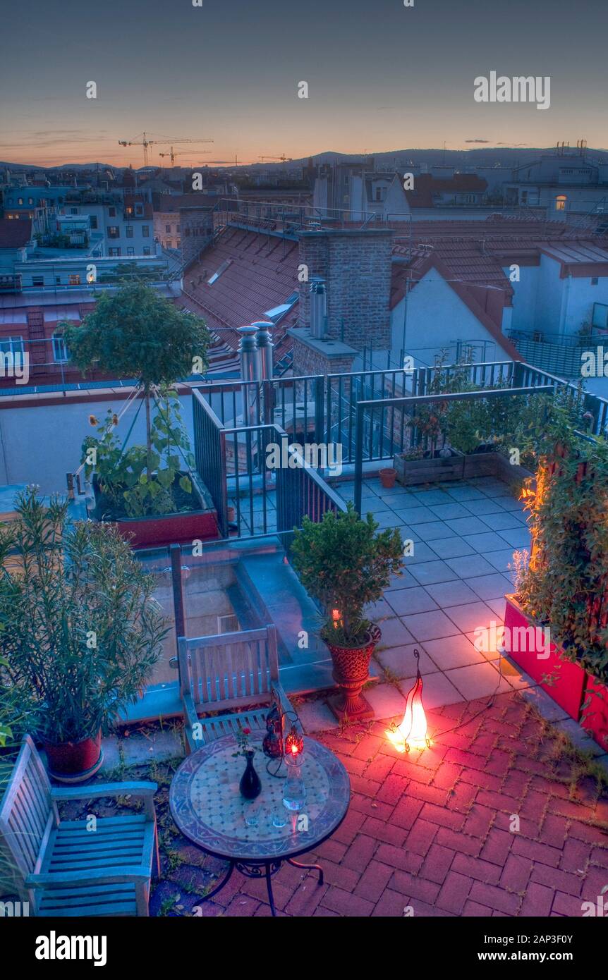Wien, Dachgarten - Vienna, Rooftop Garden Stock Photo - Alamy