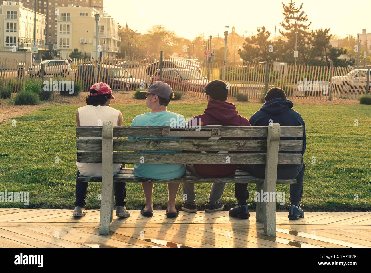 Chums friends hi-res stock photography and images - Alamy