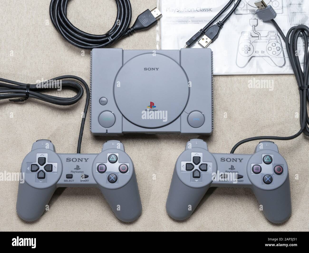 Vintage playstation computer hi-res stock photography and images - Alamy