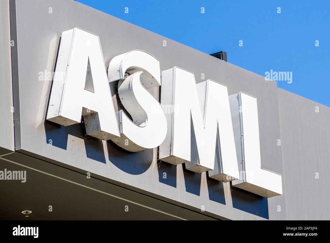 Logo asml hi-res stock photography and images - Alamy