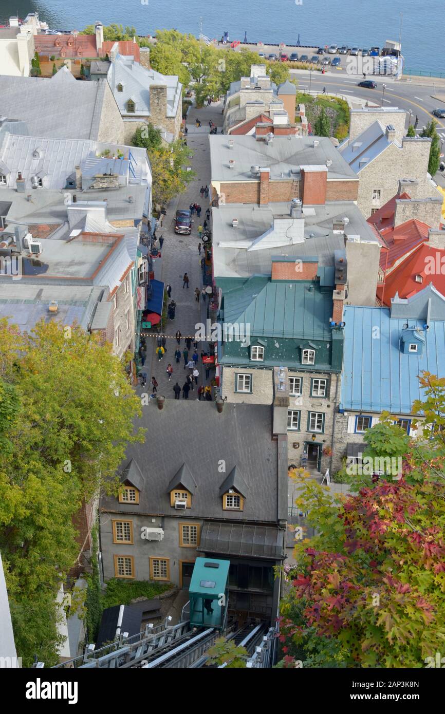 "Le Funiculaire du Vieux-Québec" The Funicular of Old Quebec City ...
