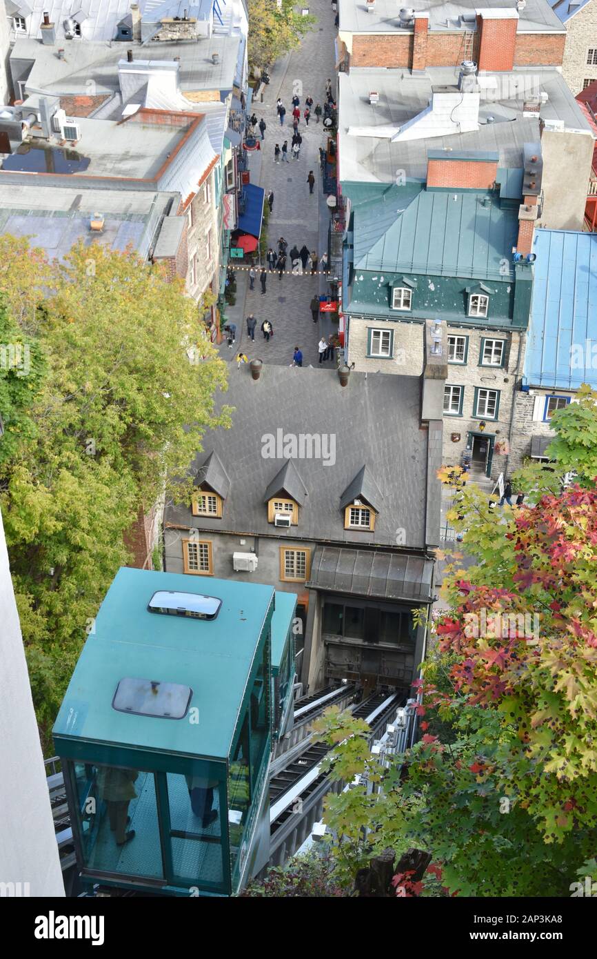 "Le Funiculaire du Vieux-Québec" The Funicular of Old Quebec City ...