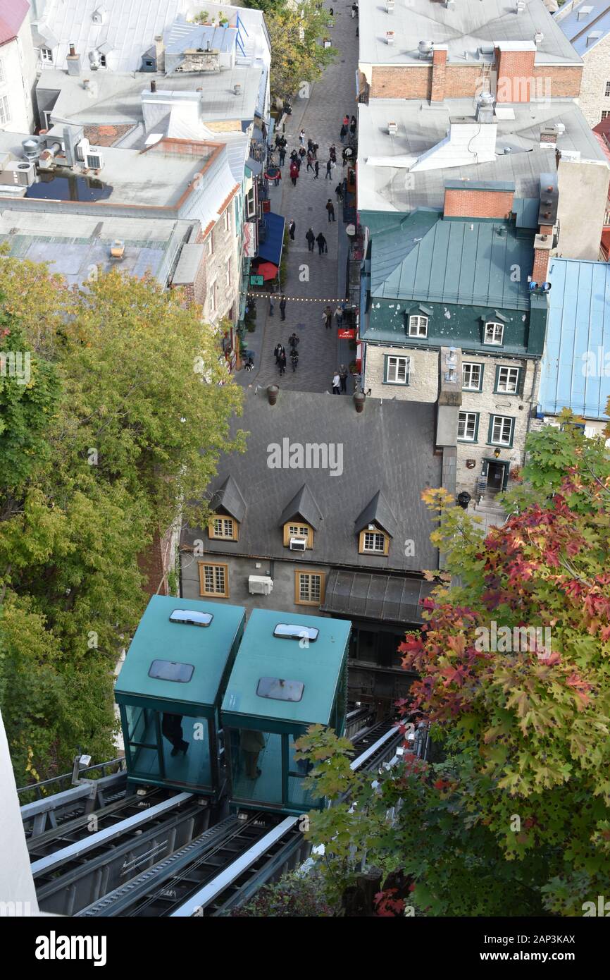 "Le Funiculaire du Vieux-Québec" The Funicular of Old Quebec City ...