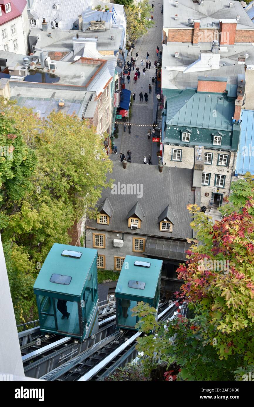 "Le Funiculaire du Vieux-Québec" The Funicular of Old Quebec City ...