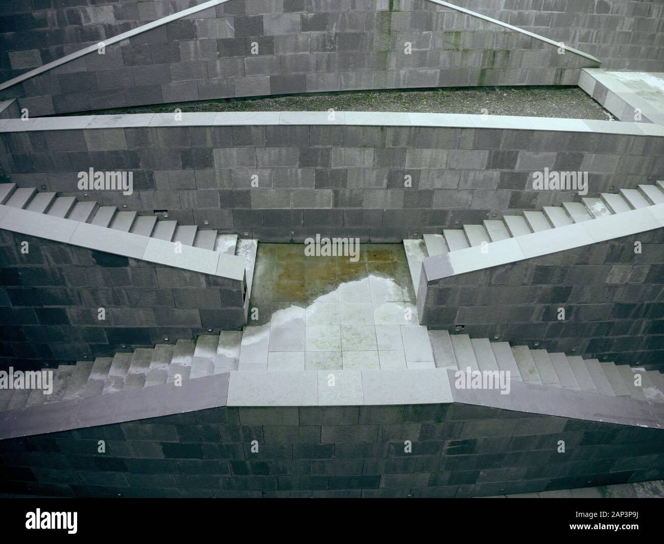 Beautiful symmetrical design hi-res stock photography and images - Alamy