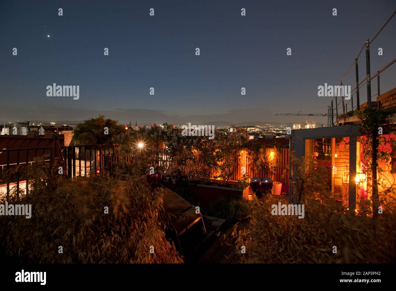 Wien, Dachgarten - Vienna, Rooftop Garden Stock Photo - Alamy