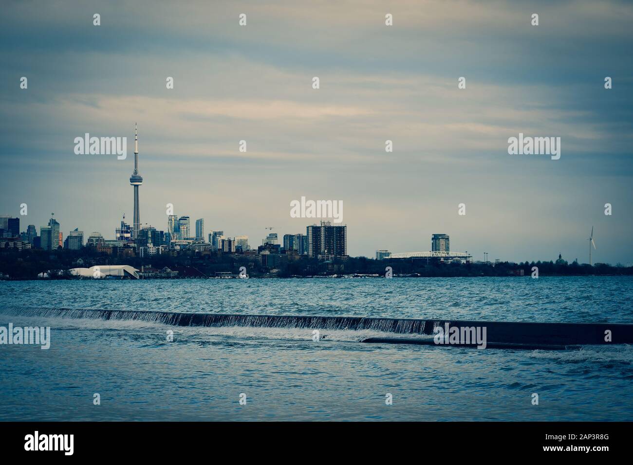 Toronto landscape hi-res stock photography and images - Alamy