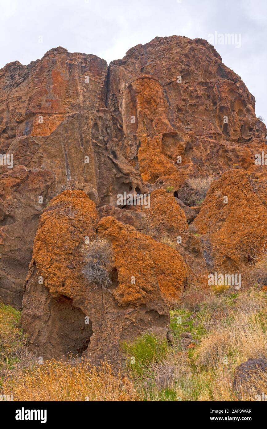 Dramatic Crags in the Desert in the Hole in the Area of the Mojave ...