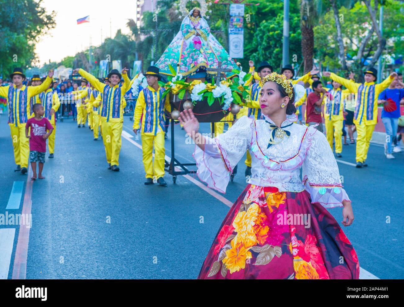 Participants in the Aliwan fiesta in Manila Philippines Stock Photo - Alamy