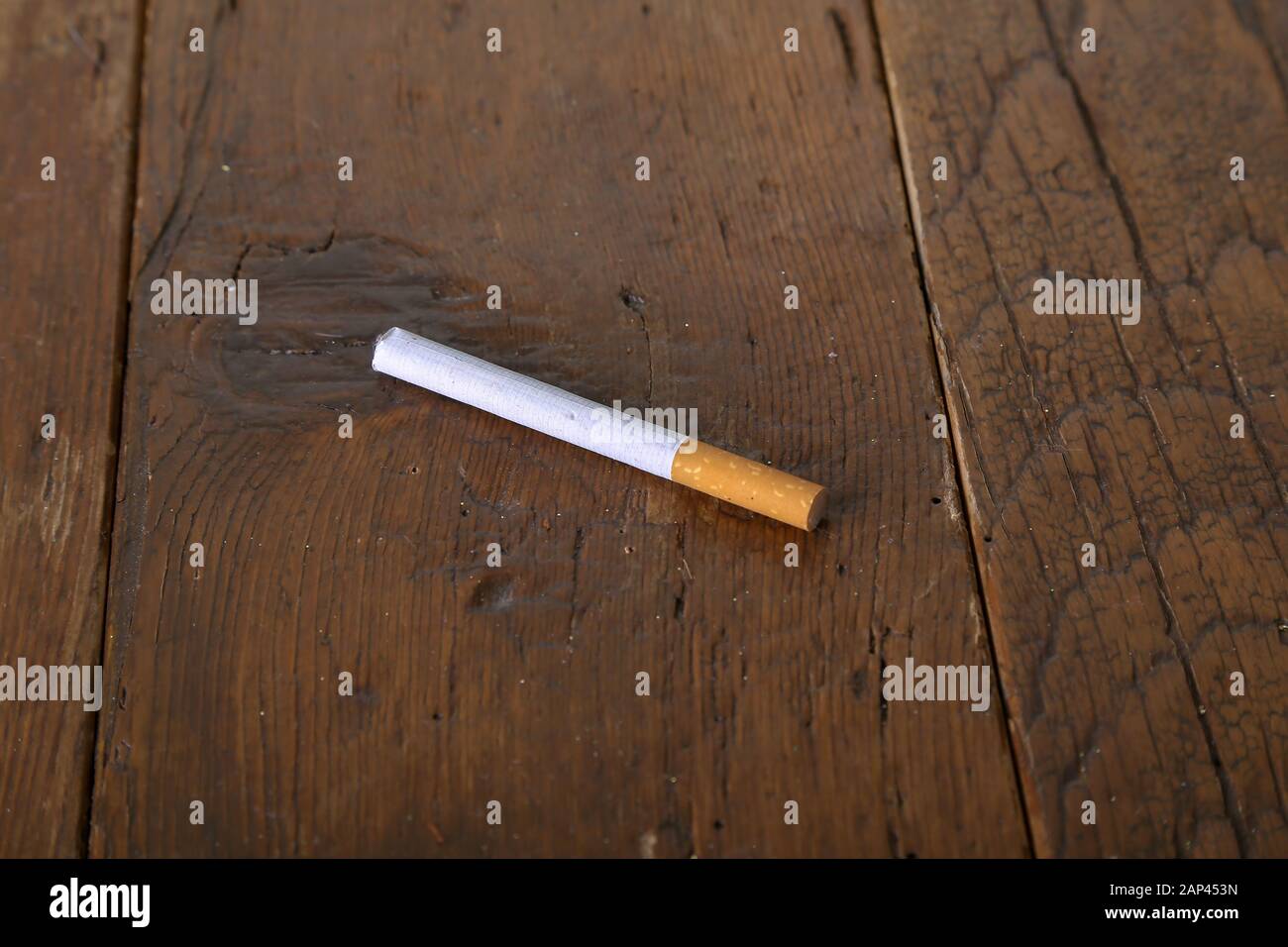 Cigarette pack on table hi-res stock photography and images - Alamy