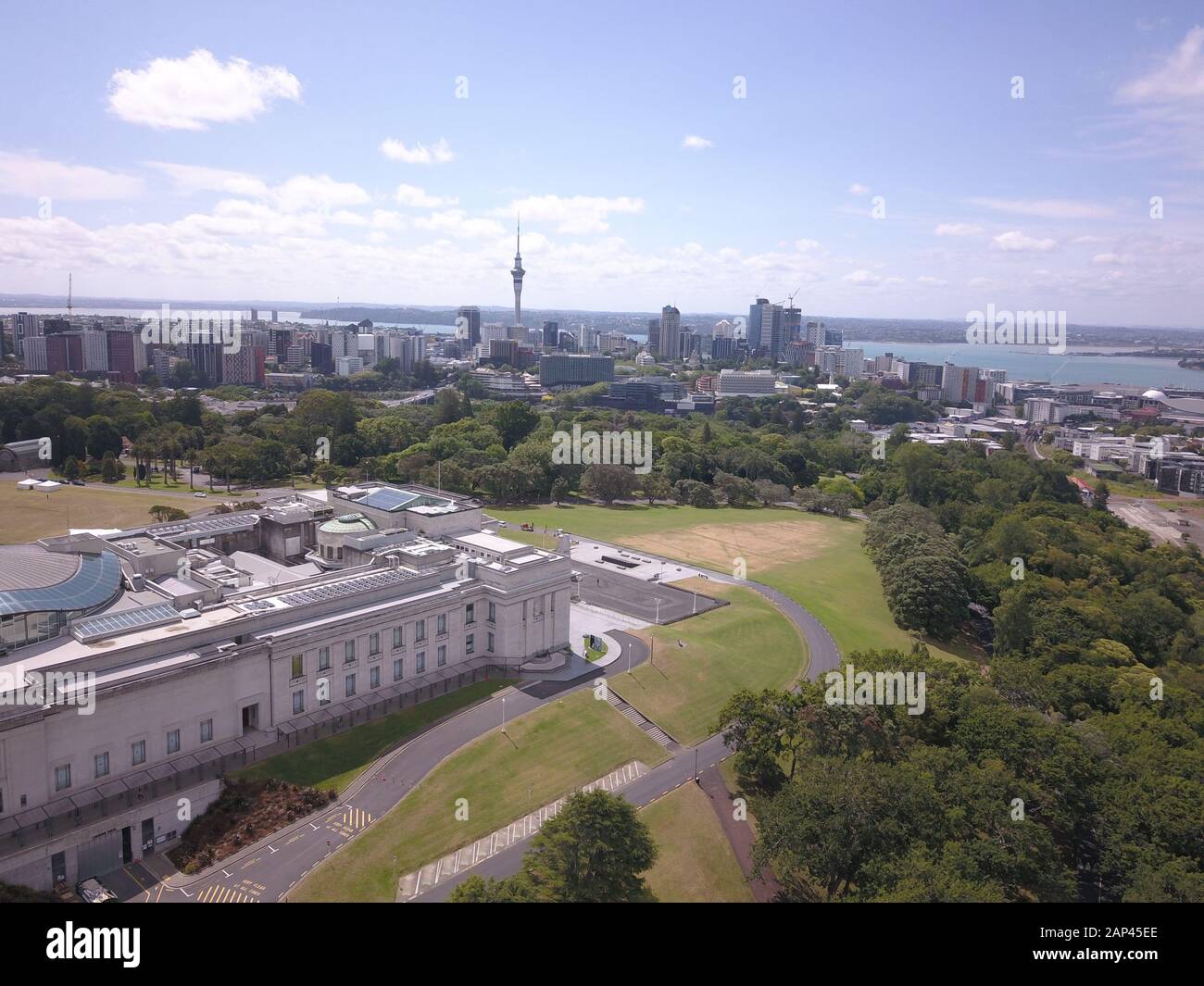 Auckland museum new zealand aerial hi-res stock photography and images ...