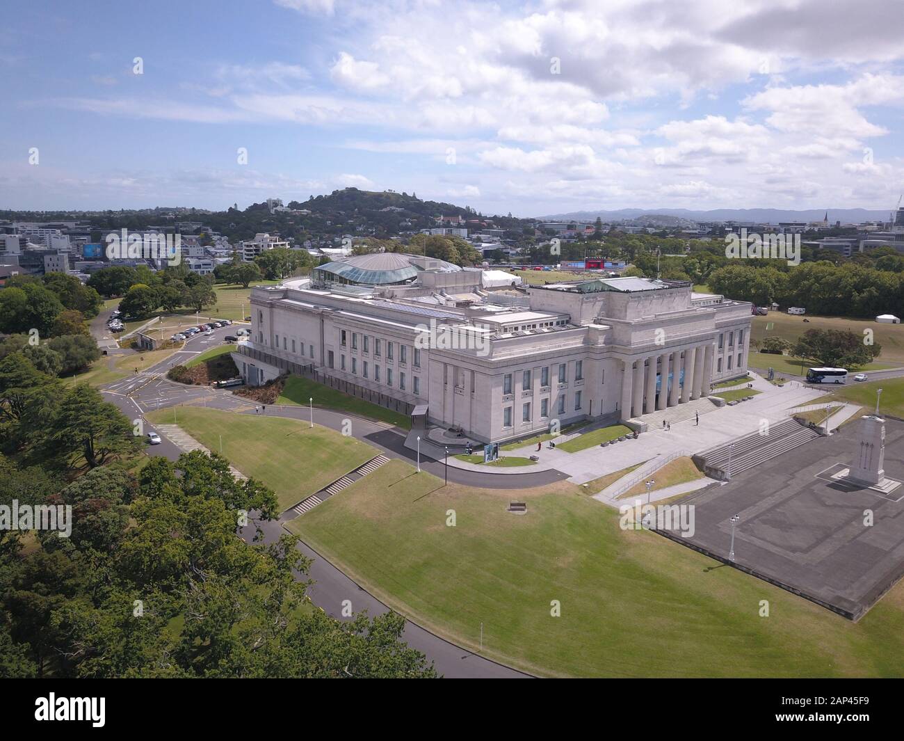 Auckland museum new zealand aerial hi-res stock photography and images ...