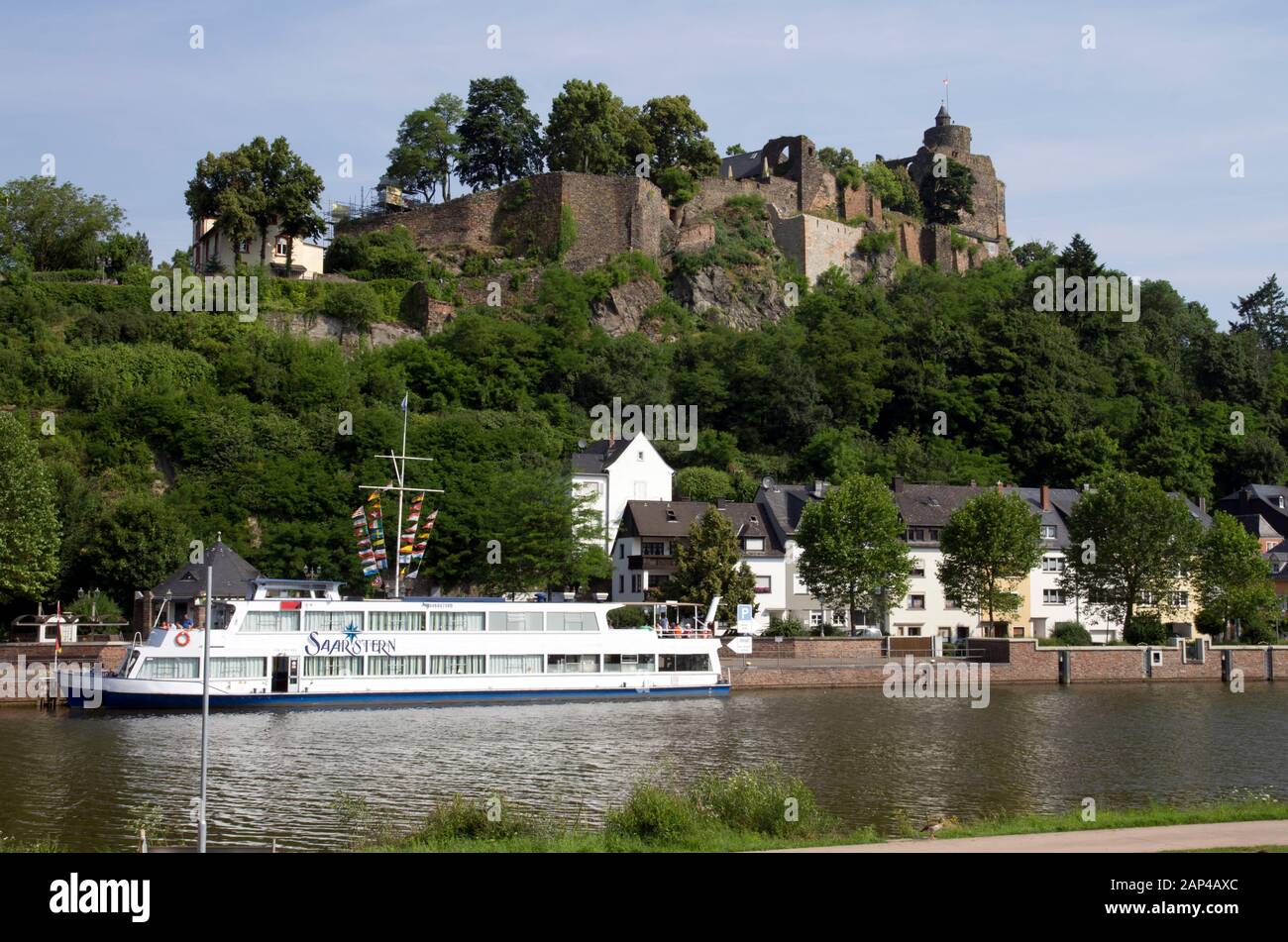 The river Saar and castle in Saarburg Stock Photo - Alamy