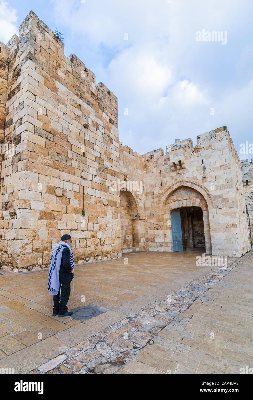 Standing prayer jerusalem hi-res stock photography and images - Alamy