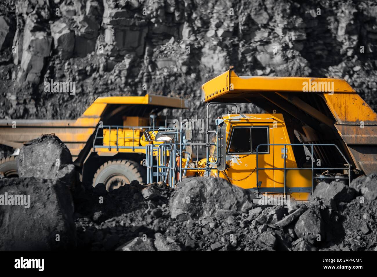 Big yellow mining truck laden anthracite moves open pit coal mine Stock ...